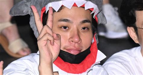 박정민귀여운 아기상어 사진