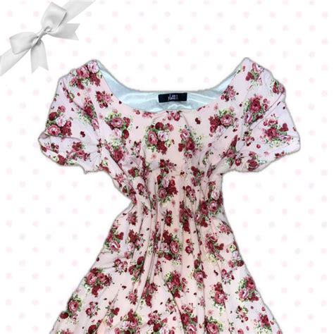 히메갸루 모리걸 로맨틱갸루깔 딸기우유맛 장미 원피스상의 후루츠패밀리