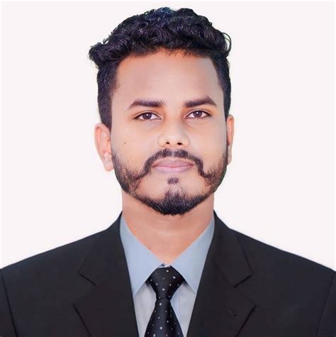 মানুষের জীবনের সবচেয়ে বড় সফলতা হচ্ছে নিজের কাছে নিজেকে সব সময় ন্যায় ও সৎ রাখা। যারা আমার