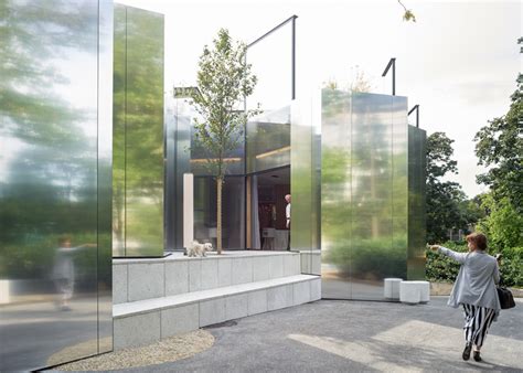 Ppag Architects Add Mirrored Extension To A Restaurant