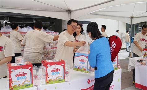 “대표님이 간식 쏜다”…롯데건설 임직원 격려 위한 가정의 달 이벤트 진행 한국금융신문