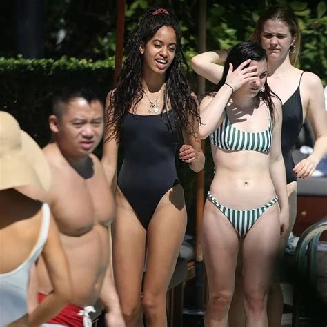 Barack Obamas Daughter Malia Flaunts Her Hot Sexy Body At Miami Beach