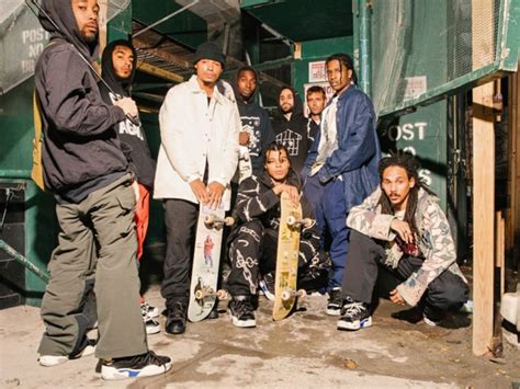 Skateboard Clothing And Streetwear The Overlap Of The Styles The