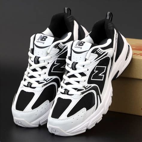 Купити Кросівки жіночі і чоловічі New Balance MR 530 white black / Нью ...