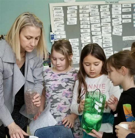 Women In Science The Importance Of Stem Based Learning Sherbrooke