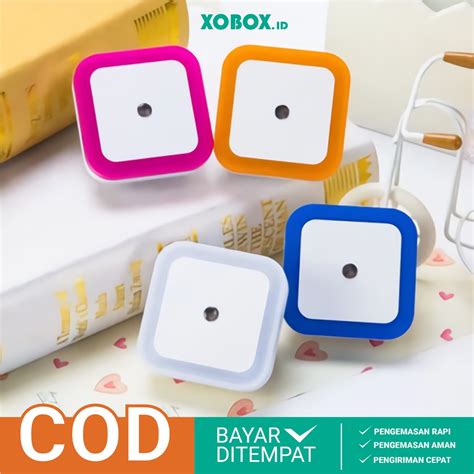 Jual Lampu Tidur Led Otomatis Sensor Cahaya Colok Listrik Dinding Persegi Dekorasi Ruangan Night