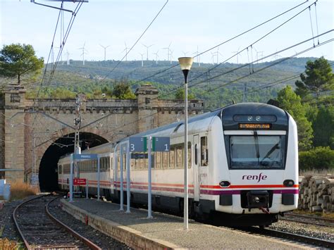 무료 이미지 선로 기차 터널 시가 전차 수송 전기 대중 교통 기관차 철도 운송 Tgv 육상 차량 철도