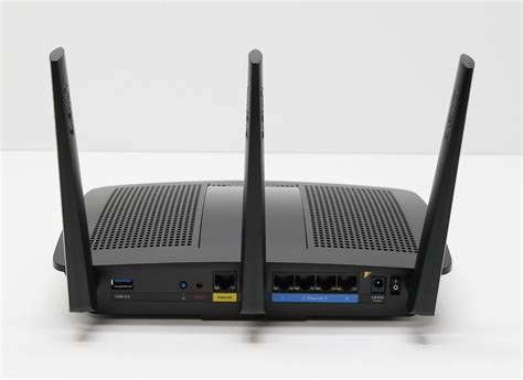 Linksys Ea7450 Max Stream Dual Band Ac1900 Wi Fi 5 Router 745883784301