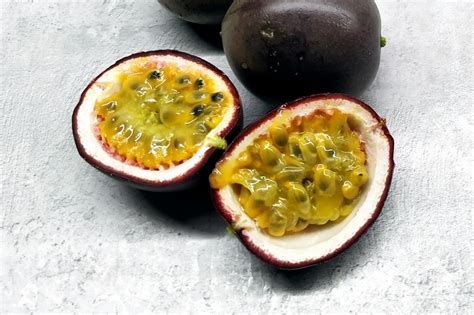 Passion Fruit Varieties Characteristics Types Benefits And Complete