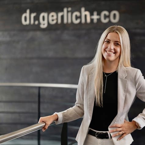 Josefine Maria Ebner Gebäudemanagerin Schwerpunkt Gewerbeimmobilien Dr Gerlich Co
