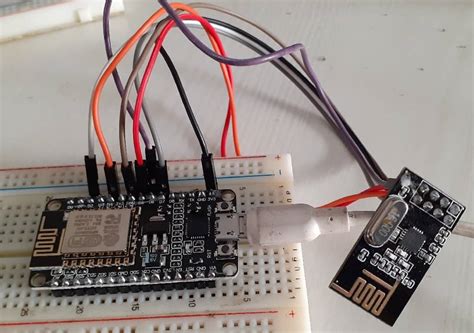 Esp8266 And Nrf24l01 Based Wireless Temperature Humidity Monitoring
