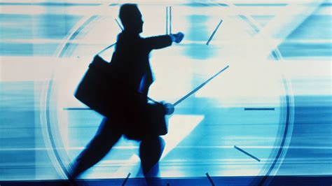 Колко близо сме до 4 дневната работна седмица и къде са рисковете Profit Bg