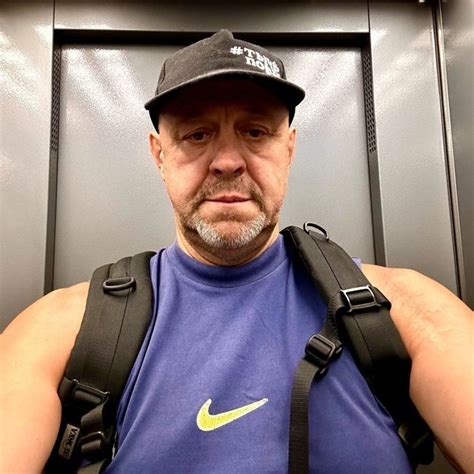 Alexandr Matveev Sashmatveev On Threads