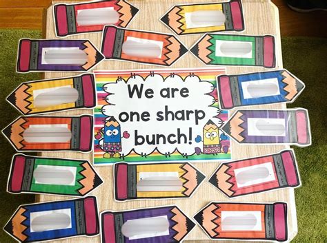 Mash Class Level One Sharp Bunch Door Display Editable