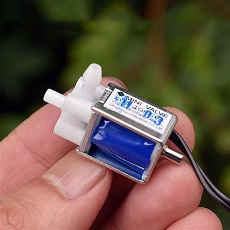 추천제품 미니 전기 솔레노이드 공기 밸브 Dc 12v 2 위치 3 방향 포트 공기 흐름 제어 마이크로 밸브 Diy 혈압계 혈액 모니터 소개