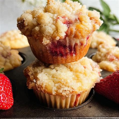 Strawberry Streusel Muffins A Delicious Sweet Treat What To Cook