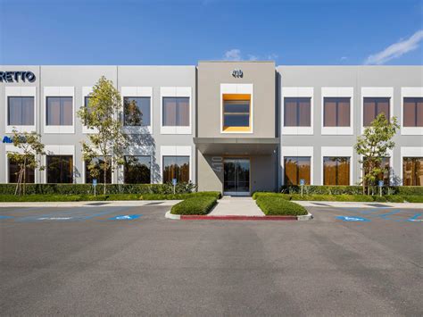 200 Commerce Dr Irvine Ca 92602 Market Place Center Loopnet