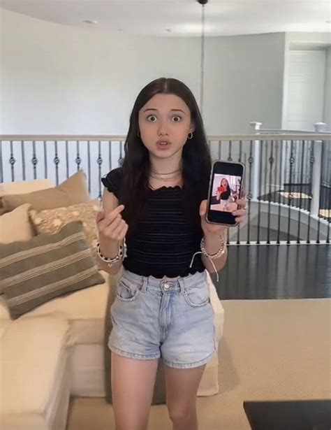 •violet Mcgraw• Melhores Poses Para Fotos Looks Poses