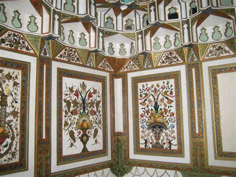 گچبری سنتی ارائه انواع خدمات معماری ایرانی و نقاشی سنتی استاد مطیفی فر