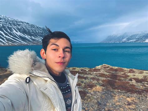 Tw Pornstars Damien Grey Twitter Feeling Like Rudolph 🎄 8 37 Am