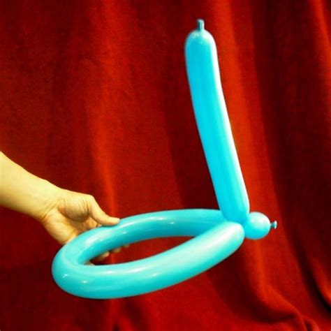 Make A Basic Balloon Hat In 4 Easy Steps Balloon Hat How To Make