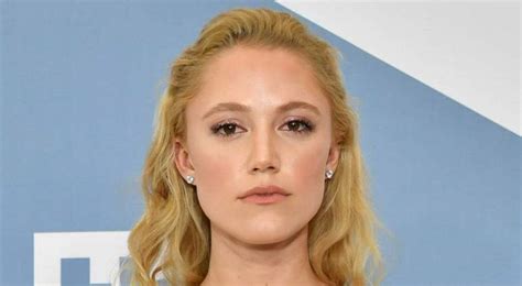 Maika Monroe Body Measurements Height Weight Bra Size Shoe Size