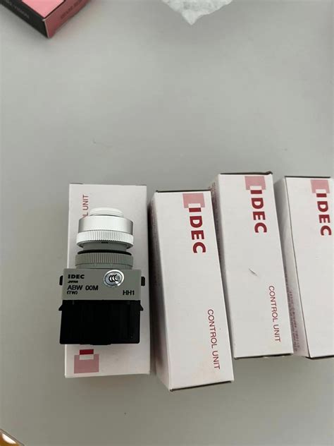 idec push button switch abw410r commercial and industrial construction tools and equipment on