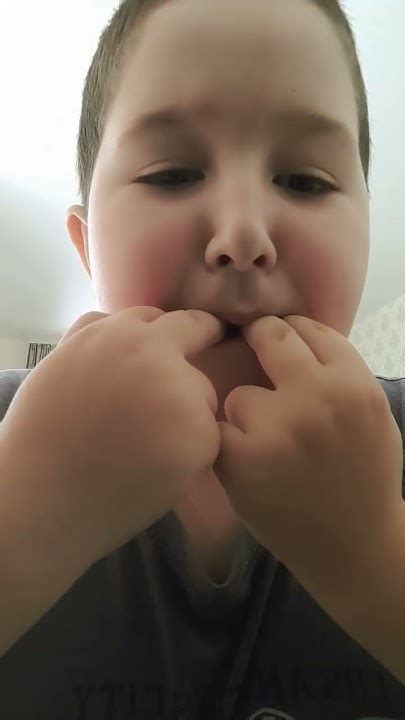 пацаны я там свистнул мем Youtube