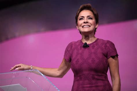 Arizonas Kari Lake In Talks To Join Newsmax Per Report Phoenix New