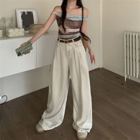 코디세트꼬임 스트랩 오프숄더 패턴 슬리브리스캐주얼 핀턱 와이드 팬츠 세트 2k110501e