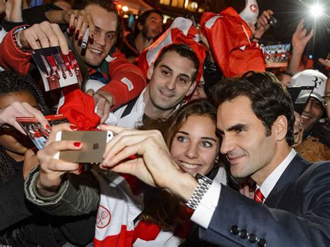 The Cult Of Roger Federer What Is It That Inspires Such Obsessive Devotion The Independent