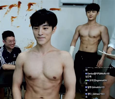남순이 운동했을때 몸보는데 왤캐 이때도 숲 SOOP 에펨코리아