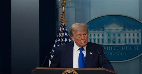 Trump Desliza Una Amenaza De Deportación Contra Elon Musk Mientras