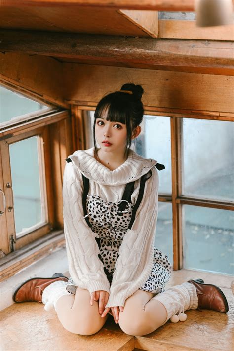 예술그림언어 20231206 소녀의 생각 검은 고양이 Ovo V2ph