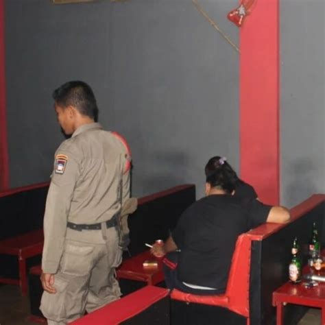 Razia Tempat Hiburan Malam Di Padang Petugas Temukan Sejumlah Pasangan Luar Nikah Nginap Bareng