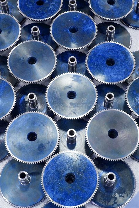 Synchronized Gears Pattern