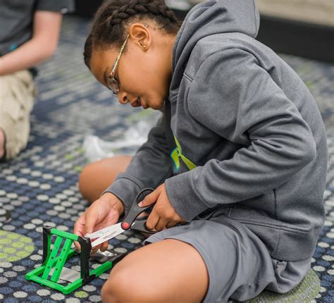 The Pressure To Stay In Stem Classes Yr Media