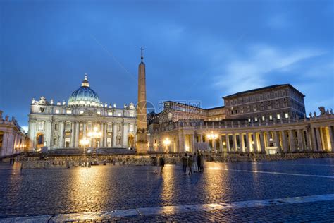罗马梵蒂冈广场圣彼得大教堂夜景高清图片下载 正版图片503435554 摄图网