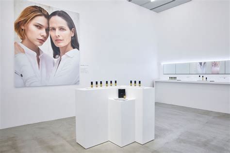 コスメティックブランド「shiro」から「shiro」へ Beauty Fashion Headline