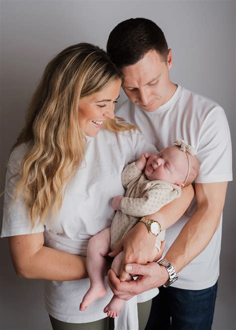 Newborn Photographer Edinburgh Bonnie Pictures