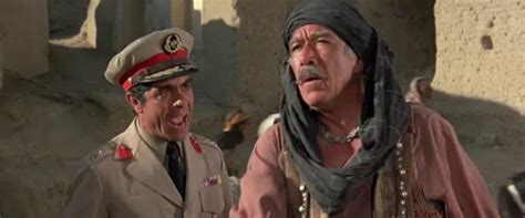 تصاویر زیر خاکی از بهروز وثوقی و آنتونی کوئین در فیلم کاروان‌ها