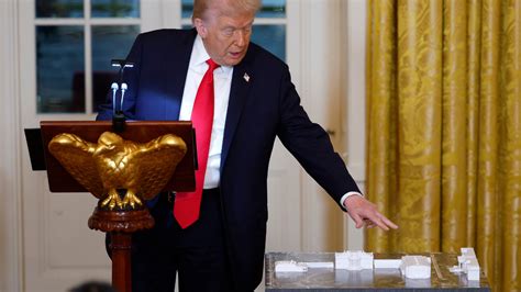 Trump Plans Arc De Trump Monument On National Mall For 250th