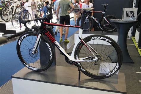 Rose X Lite Cw Combines Aerodynamics And Disc Brakes For Road Cc