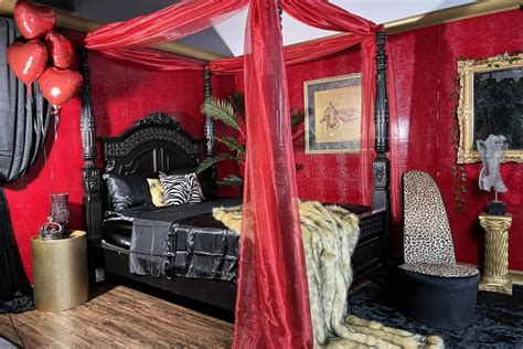 Sexy Red Room Jungle House Studios Event Venue Rental Tagvenue Com