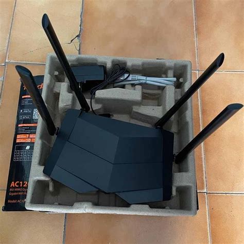 Wireless Or Wi Fi Black Tenda AC1200 AC Fiber WIFI Router 300 Mbps At 1950 Piece In New Delhi