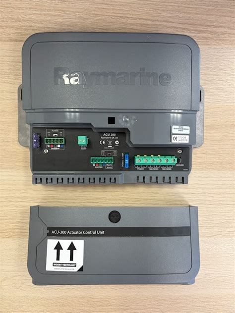 Raymarine Acu 300 Actuator Control Unit Autopilot E70139 Seawire Marine