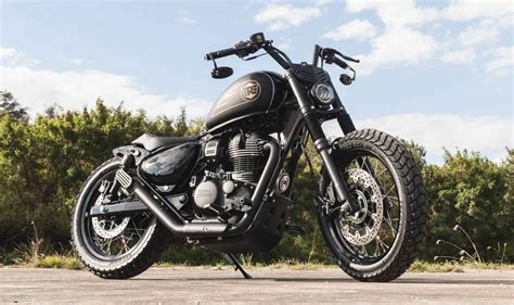 This Modified Royal Enfield Meteor 350 Boasts An Alpha Road Presence