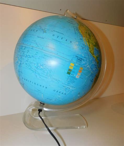 Rausverkauf Globus Design 70er Globus Globus Plexiglas Fuss Gebraucht