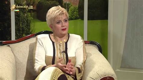 Между нас казано Николина Чакърдъкова Youtube