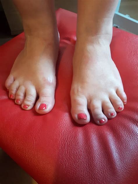 Hot Bbw Wife Sexy Feet And Heels 13 Nude Pics Xhamster